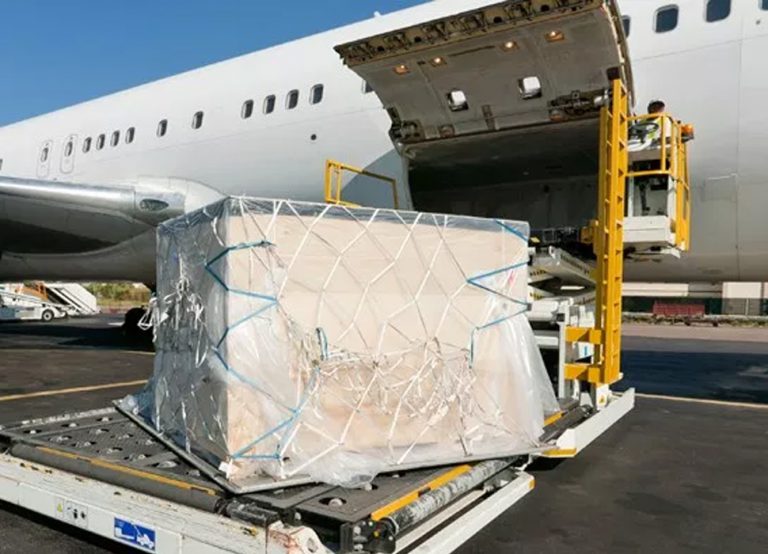 ATTA Shipping & Cargo » Services : Air Cargo Chartering Service